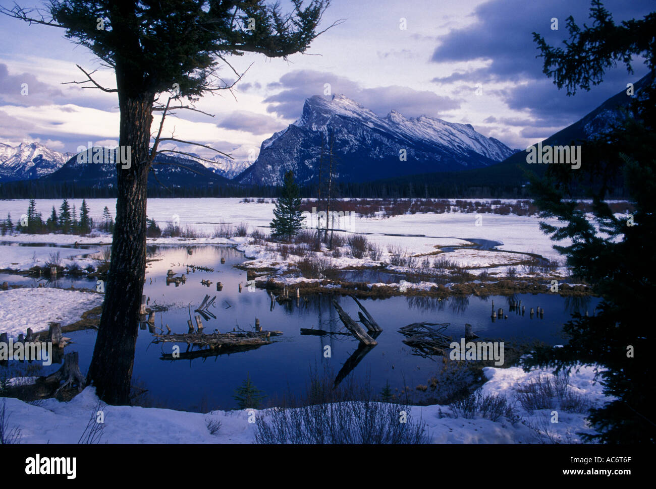 Second Vermillion Lake and Mount Rundle winter landscape in Banff ...