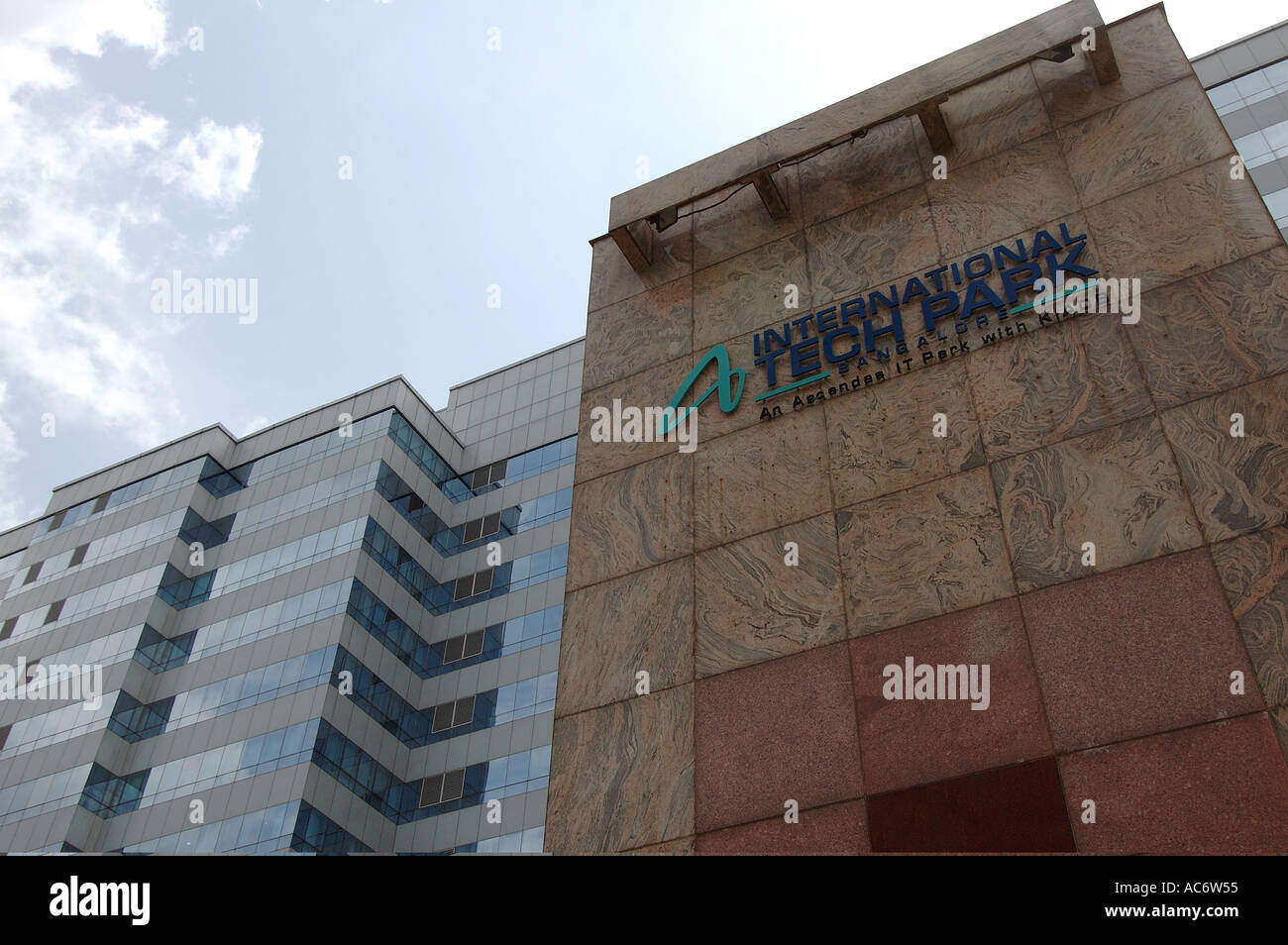 International tech park bangalore hi-res stock photography and images ...