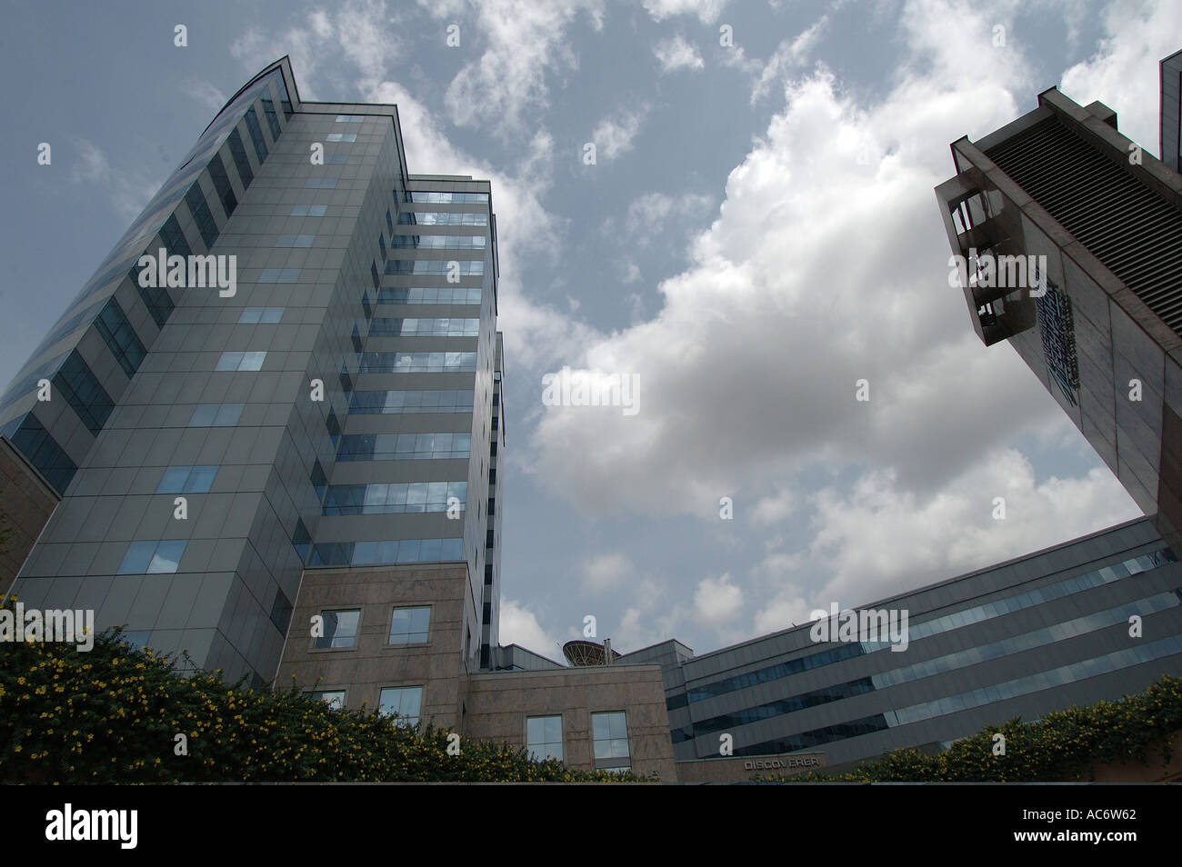 International tech park bangalore hi-res stock photography and images ...