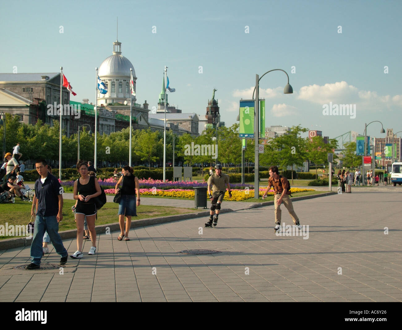 Montreal canada riverfront hi-res stock photography and images - Alamy