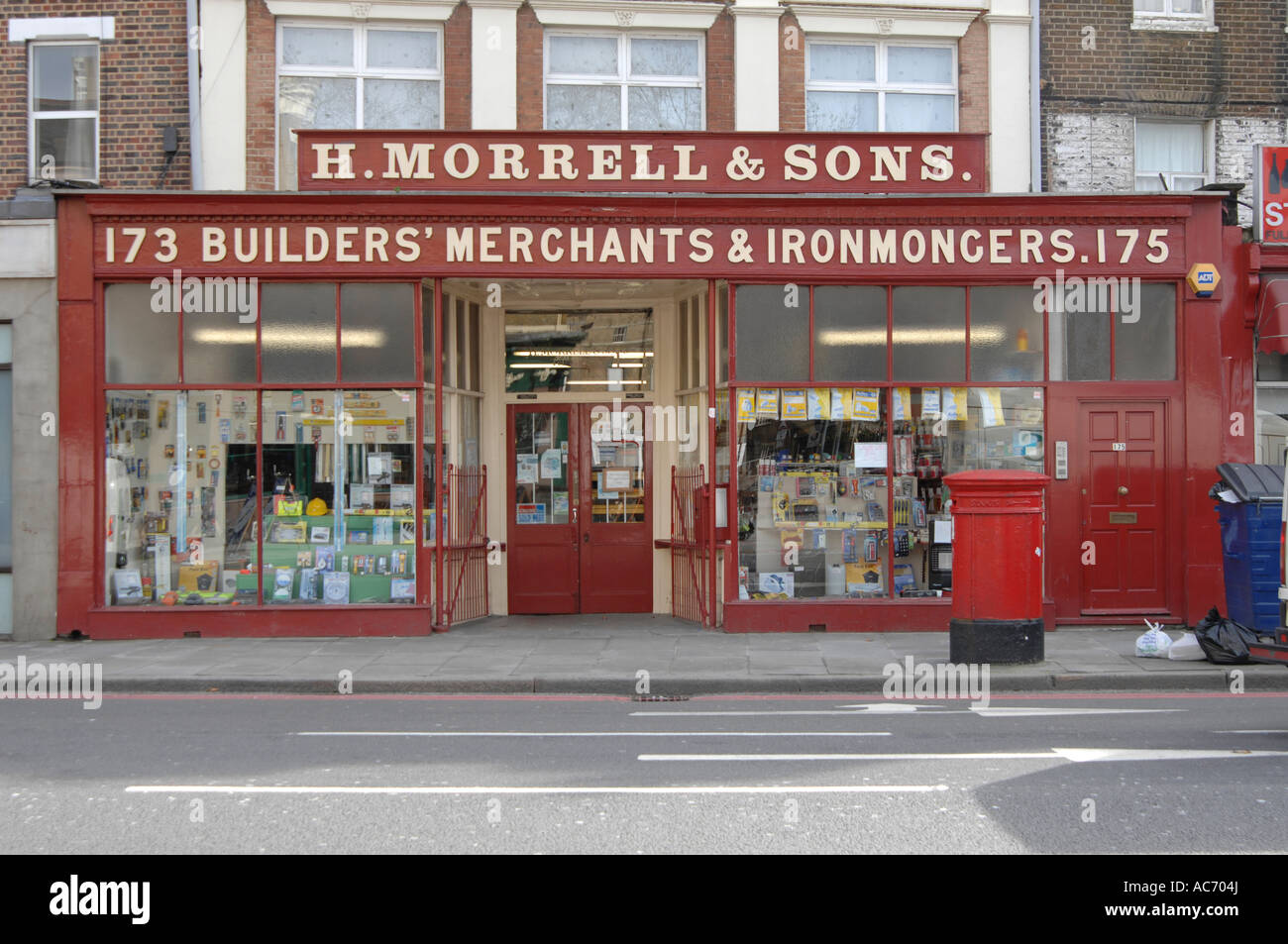 British Builders Merchant High Resolution Stock Photography and Images ...