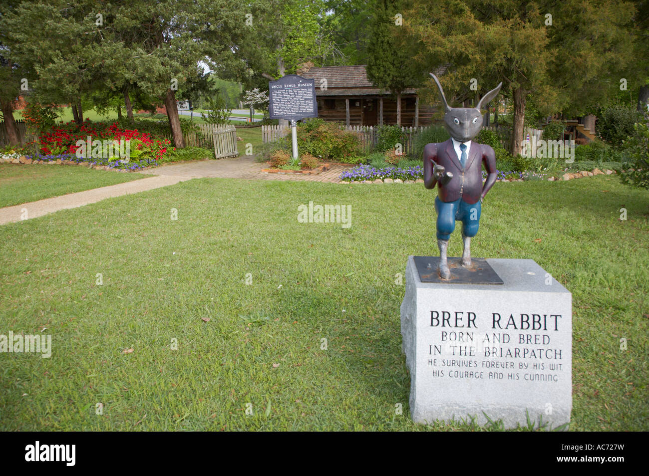 Uncle Remus Museum in Turner Park in Eatonton Georgia birthplace of ...