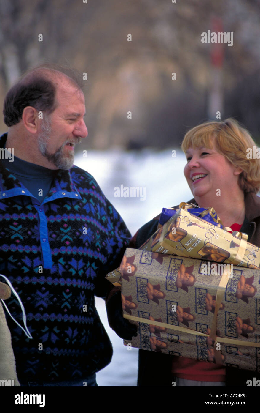Delivering christmas presents hi-res stock photography and images - Alamy