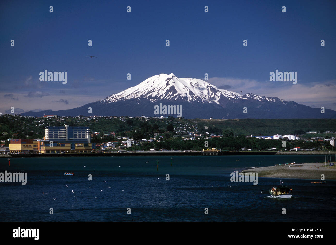 Puerto montt chile mount hi-res stock photography and images - Alamy