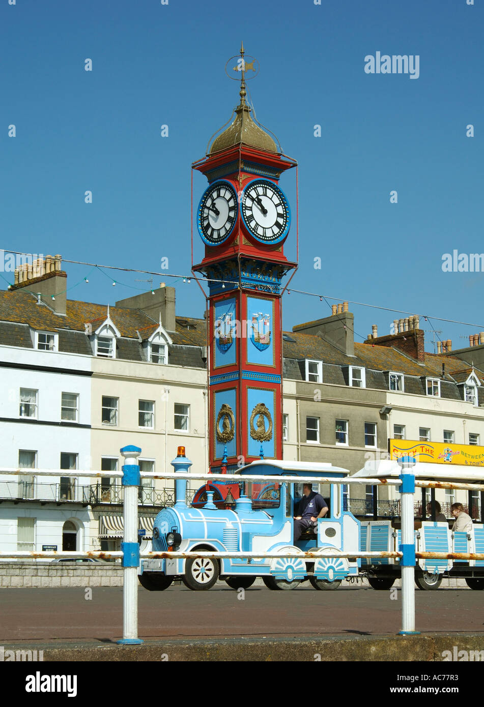 Weymouth seafront hi-res stock photography and images - Alamy