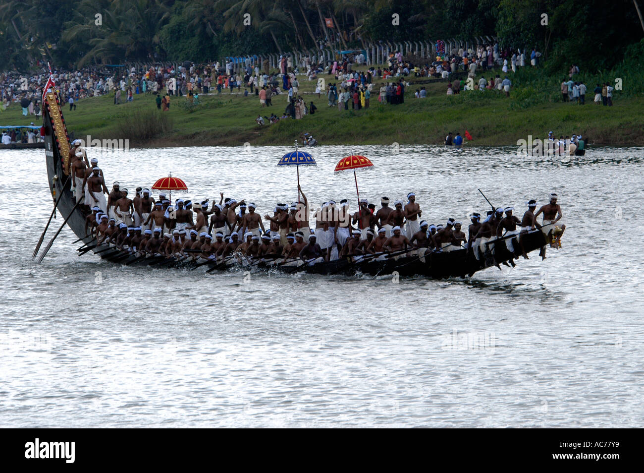 ARANMULA UHTRUTTATHI BOAT RACE DURING ONAM FESTIVAL IN KERALA Stock ...