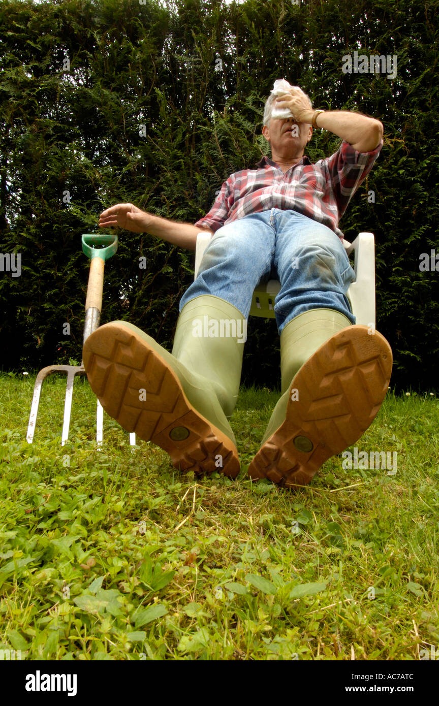 Weary gardener hi-res stock photography and images - Alamy