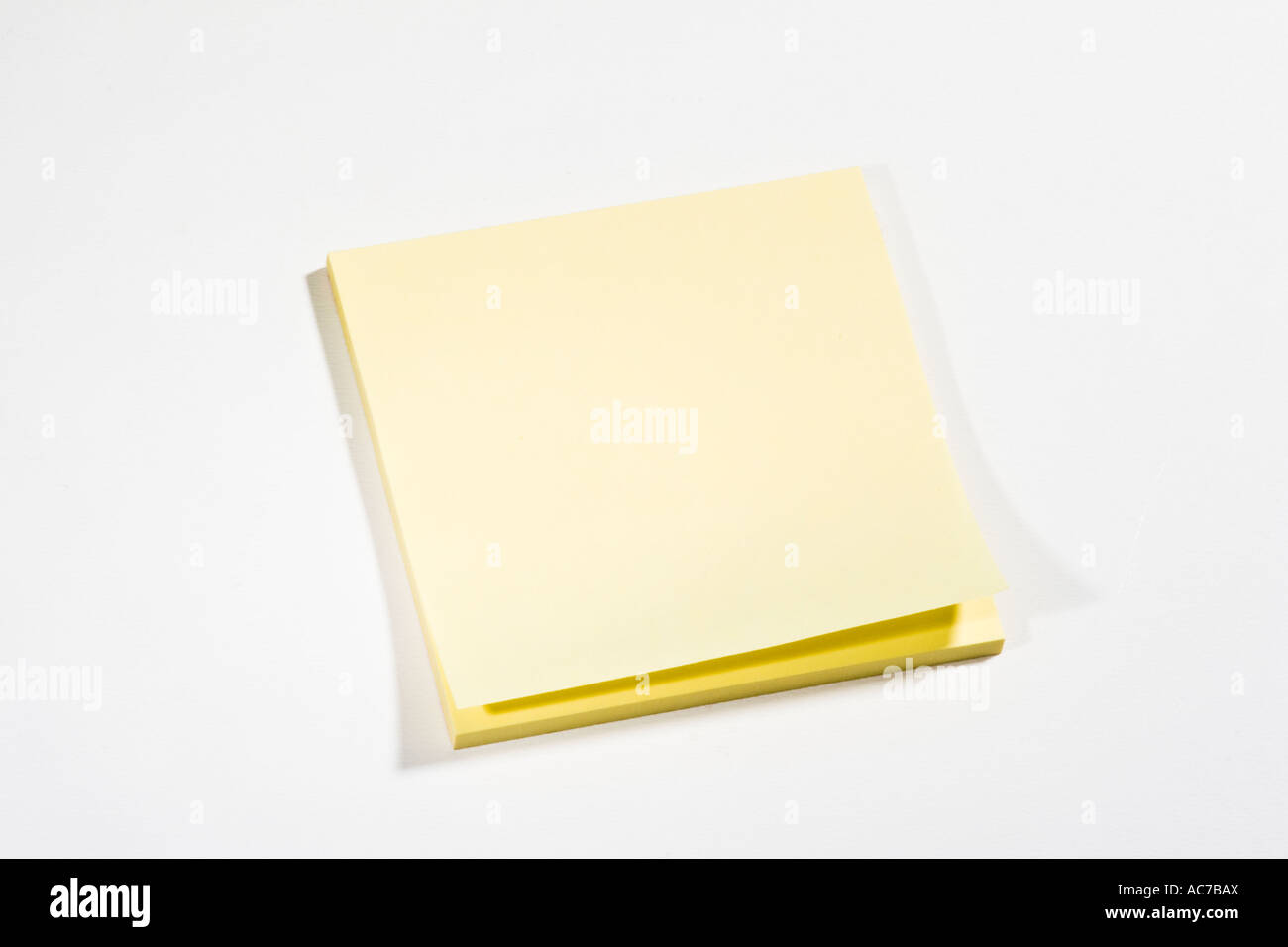 yellow sticky note with blanc text Stock Photo - Alamy