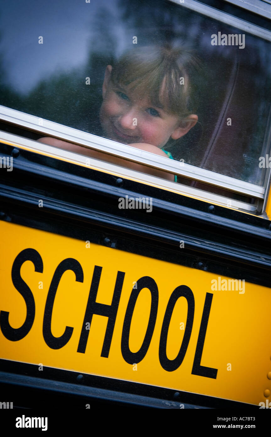 Student looking out bus window hi-res stock photography and images - Alamy