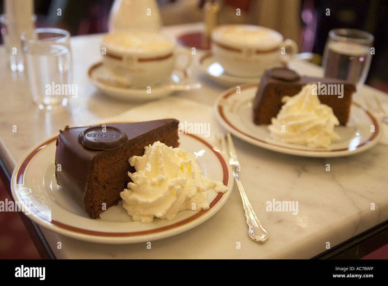 Sacher torte vienna austria hi-res stock photography and images - Alamy