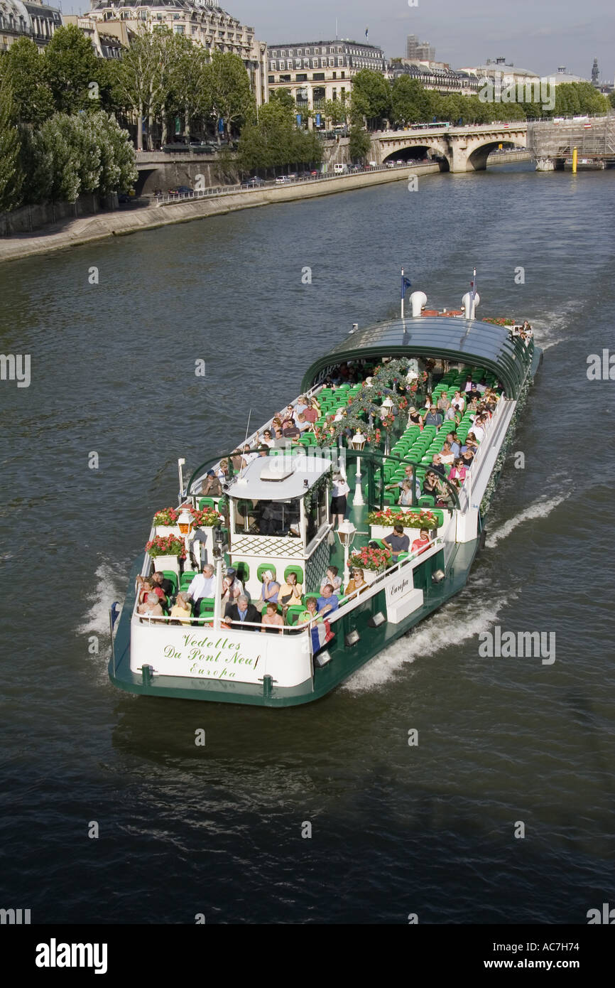 Vedettes you pont neuf hi-res stock photography and images - Alamy