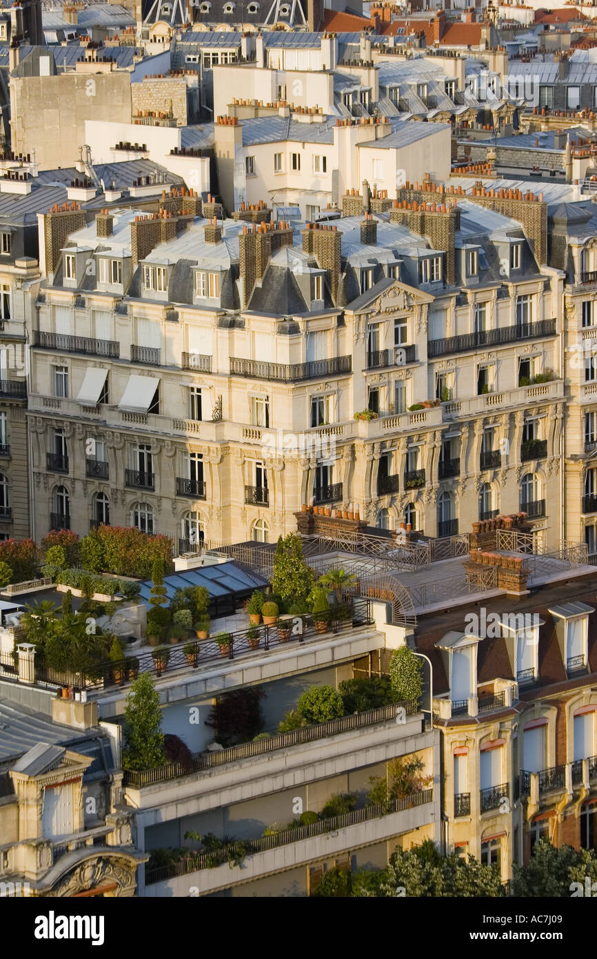 Paris rooftops roof gardens hi-res stock photography and images - Alamy