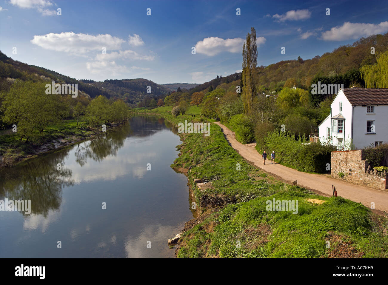 Brockweir houses hi-res stock photography and images - Alamy