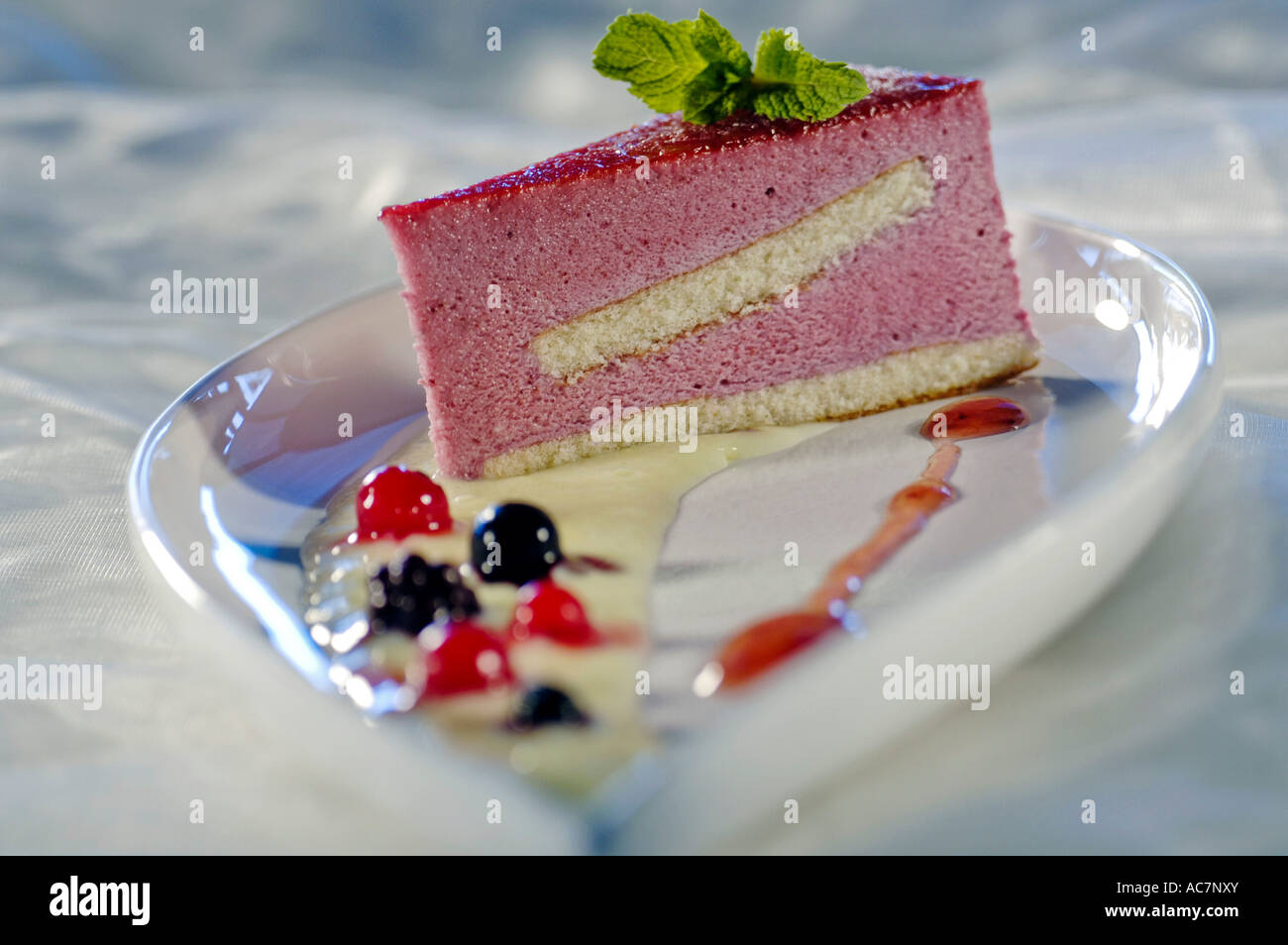 Summer fruit torte Stock Photo - Alamy