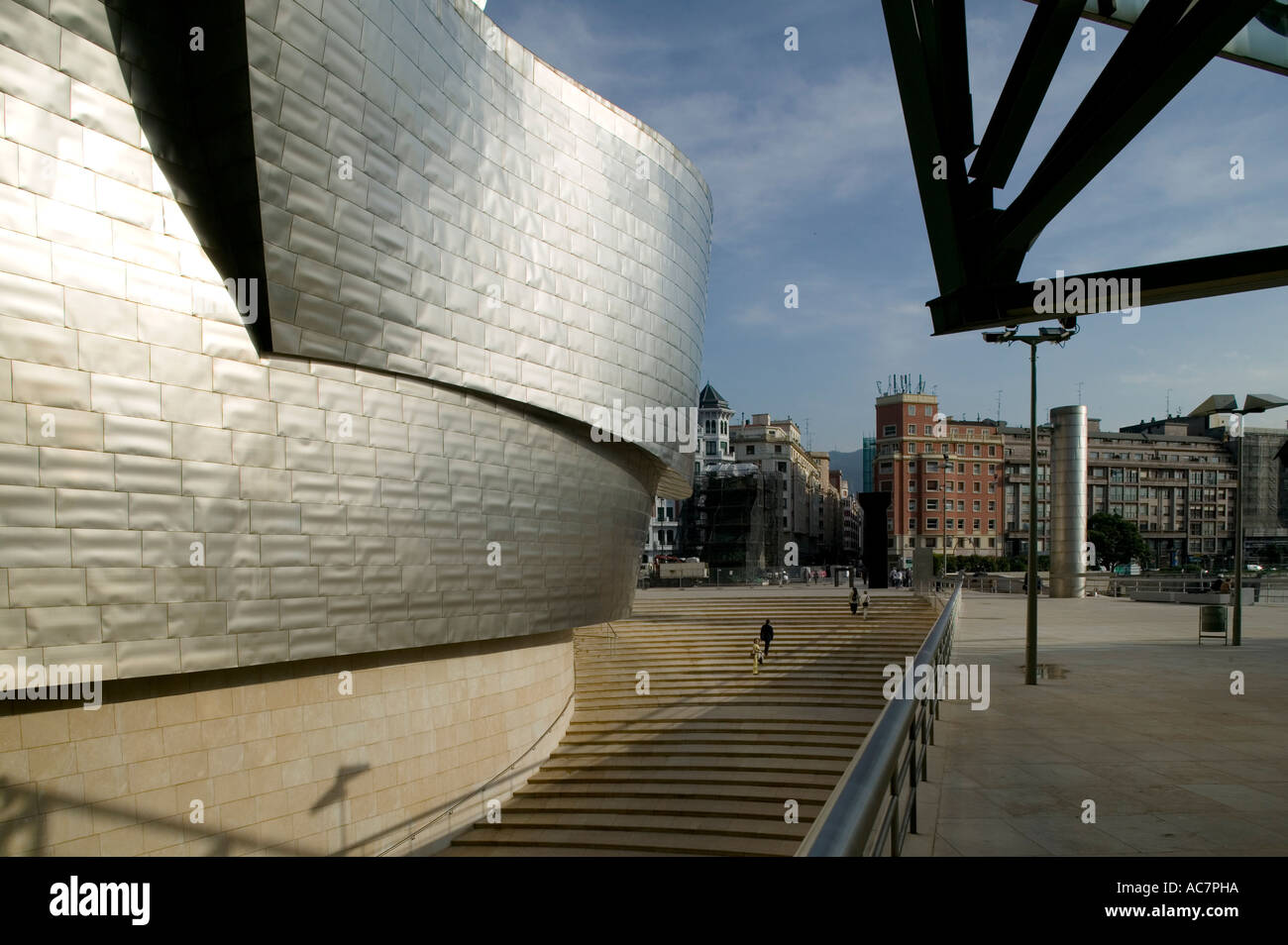 Side view guggenheim museum bilbao hi-res stock photography and images ...