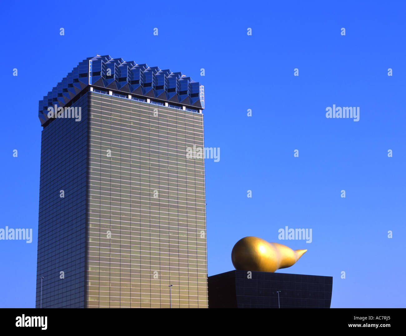 Asahi Beer building Asakusa, Tokyo. Designed by Philippe Starck Stock ...