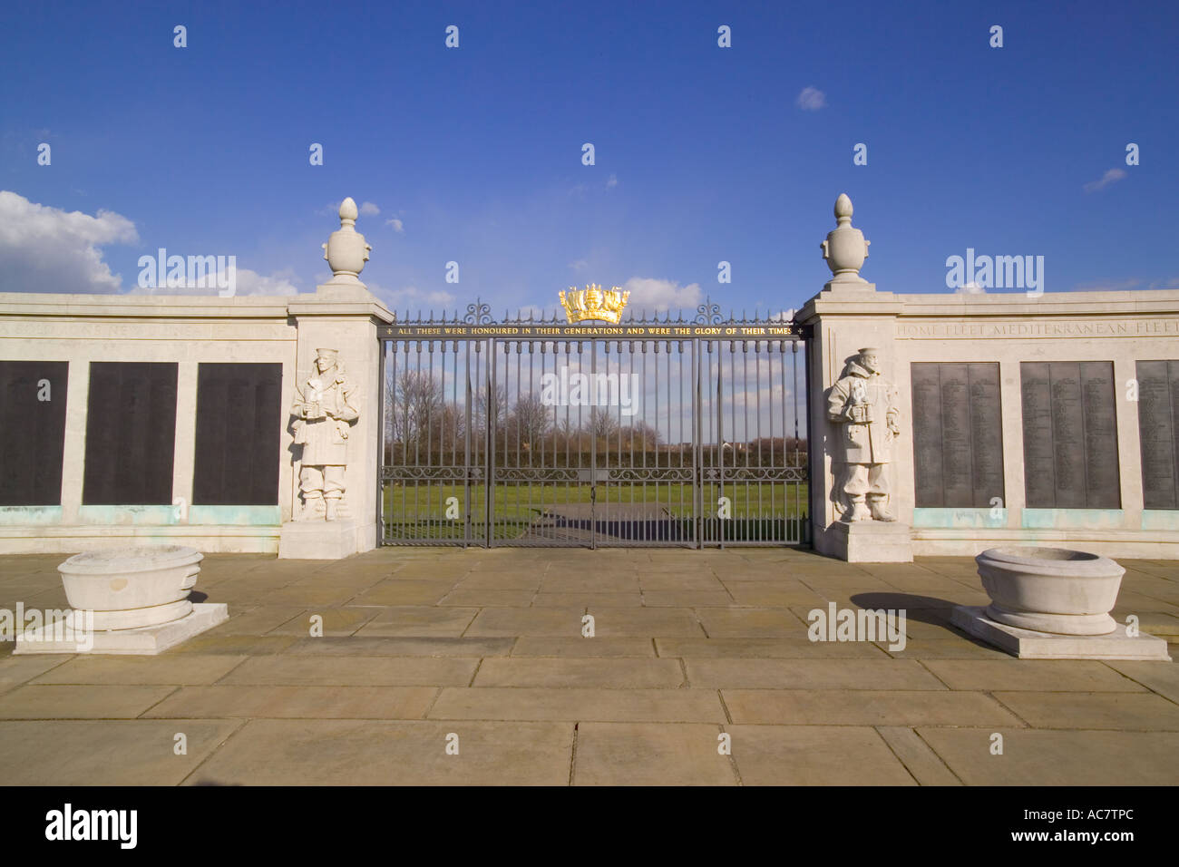 The Chatham Naval Memorial, Great Lines Chatham, Kent Stock Photo - Alamy