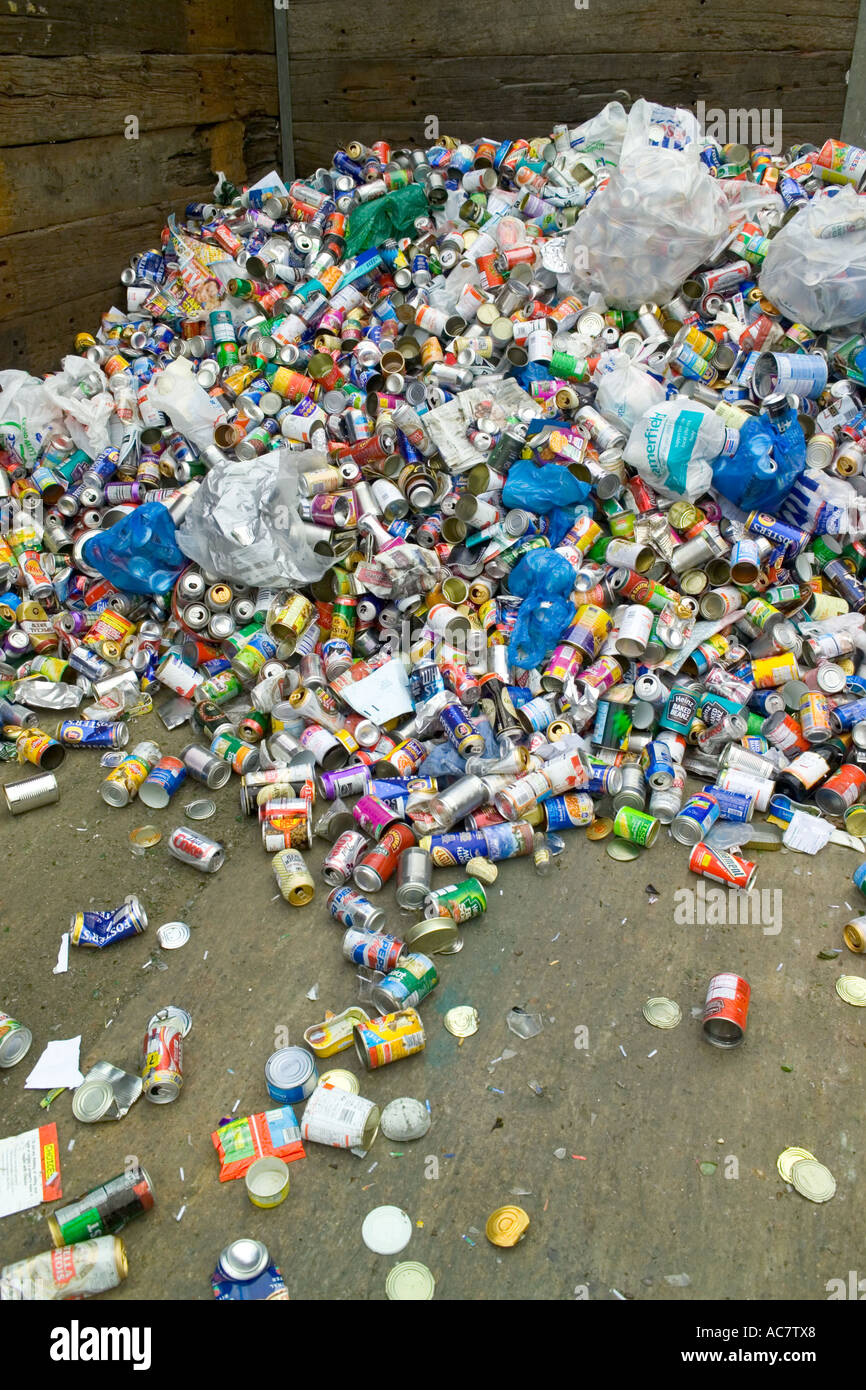 Recycled tin cans at waste transfer station Stock Photo - Alamy