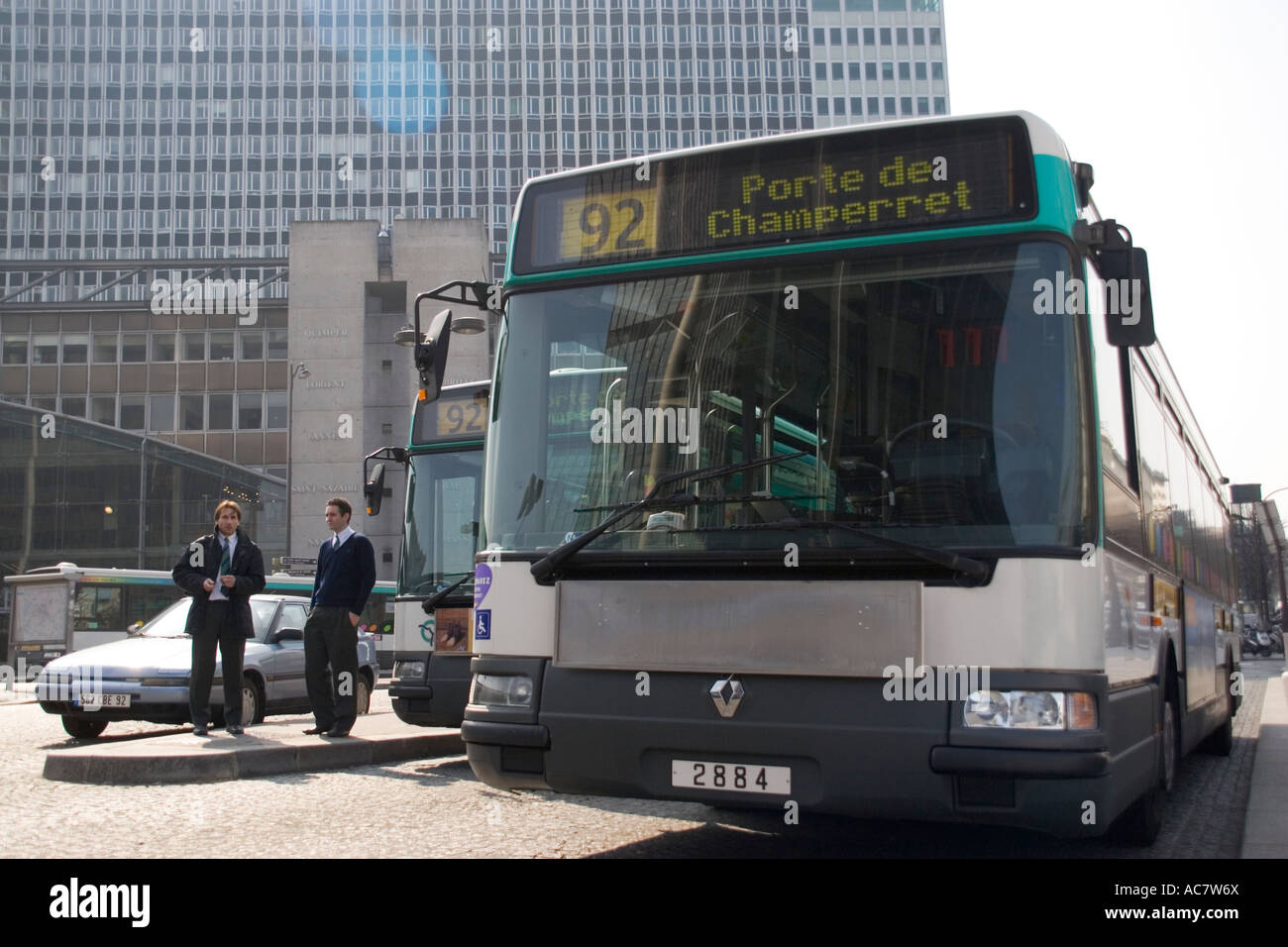 Running to catch bus hi-res stock photography and images - Alamy