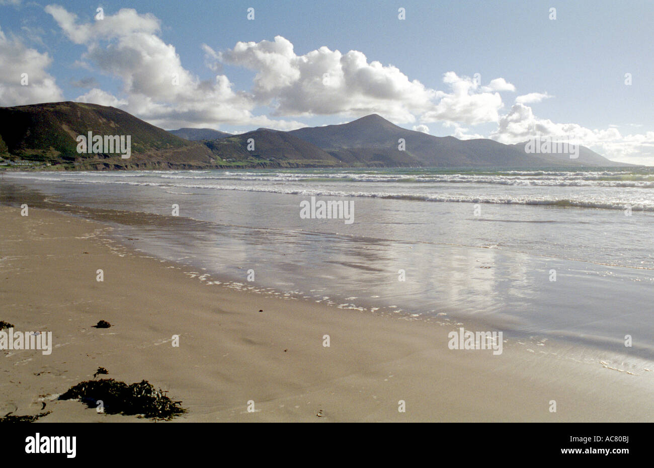 Rossbeigh strand hi-res stock photography and images - Alamy