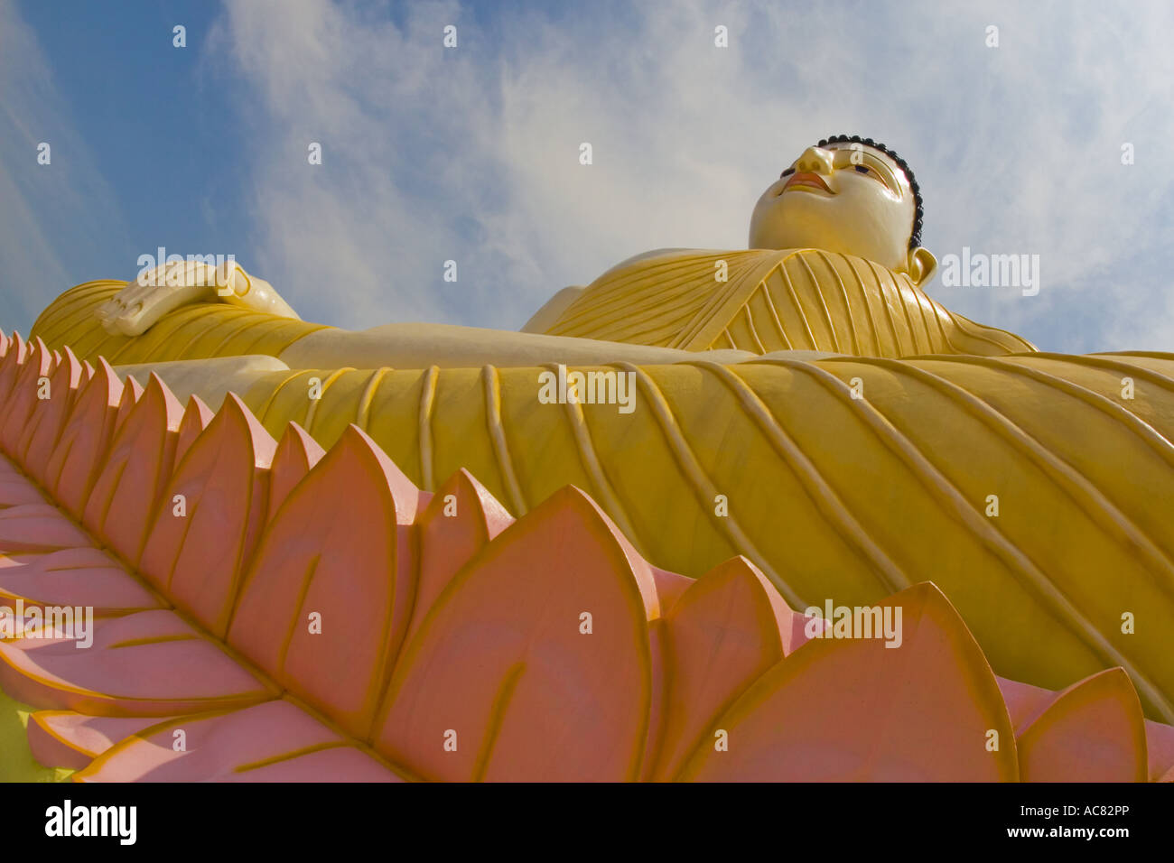 Bentota sri lanka temple hi-res stock photography and images - Alamy