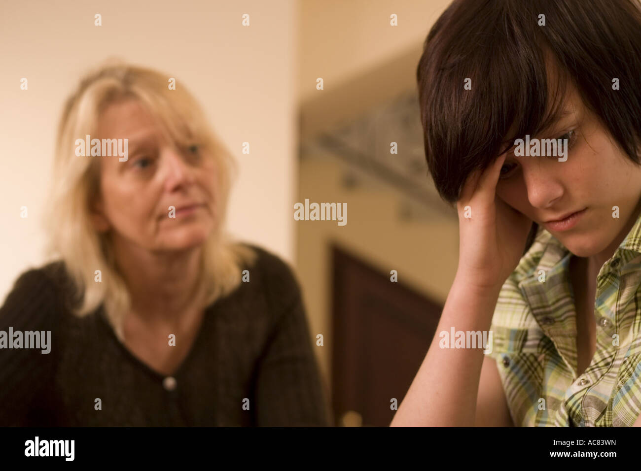 Mother daughter argue hi-res stock photography and images - Alamy