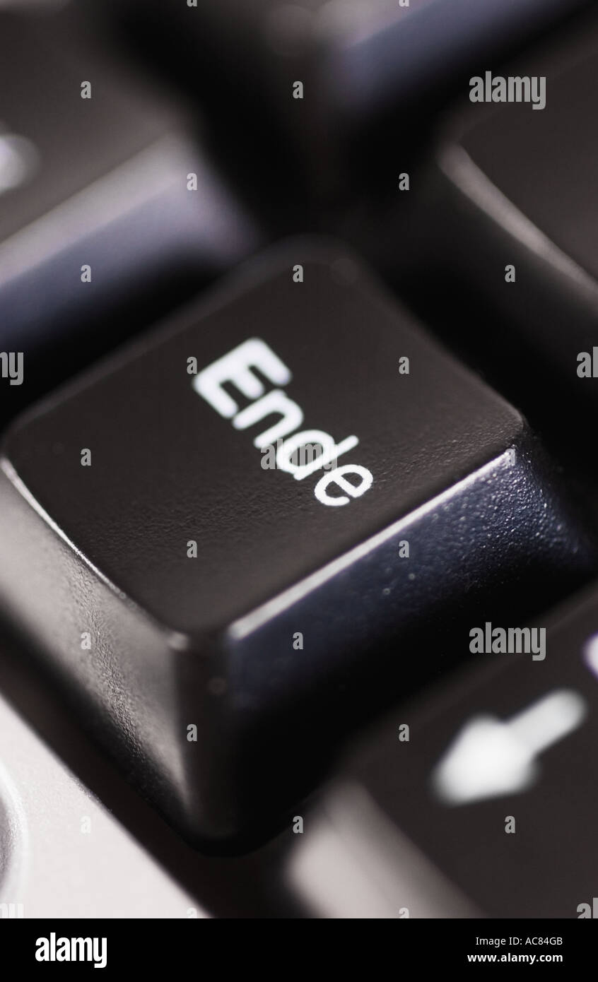 black computer keyboard key with the word ENDE end Stock Photo - Alamy