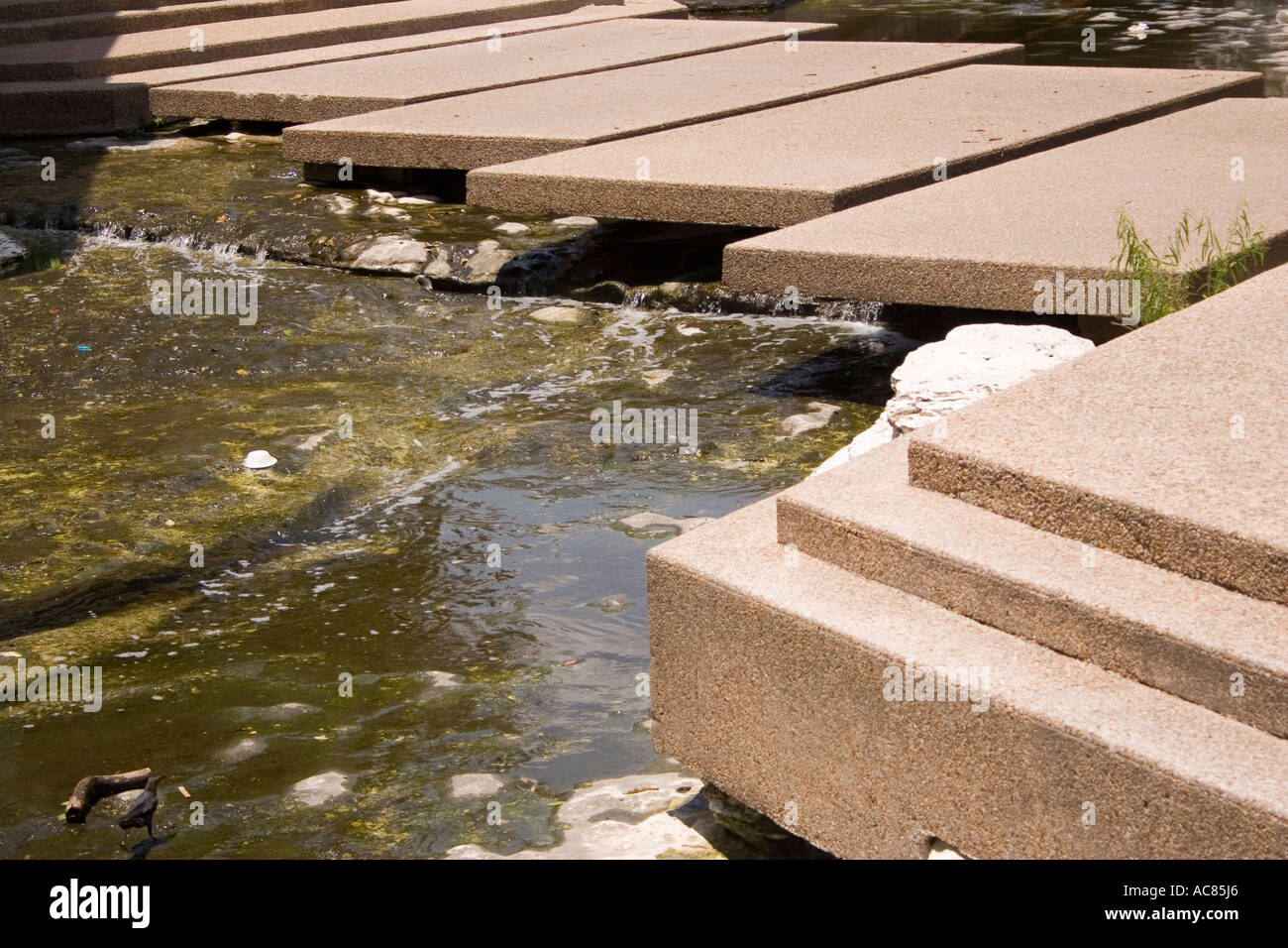 Bridge concrete slab art landscap hi-res stock photography and images ...