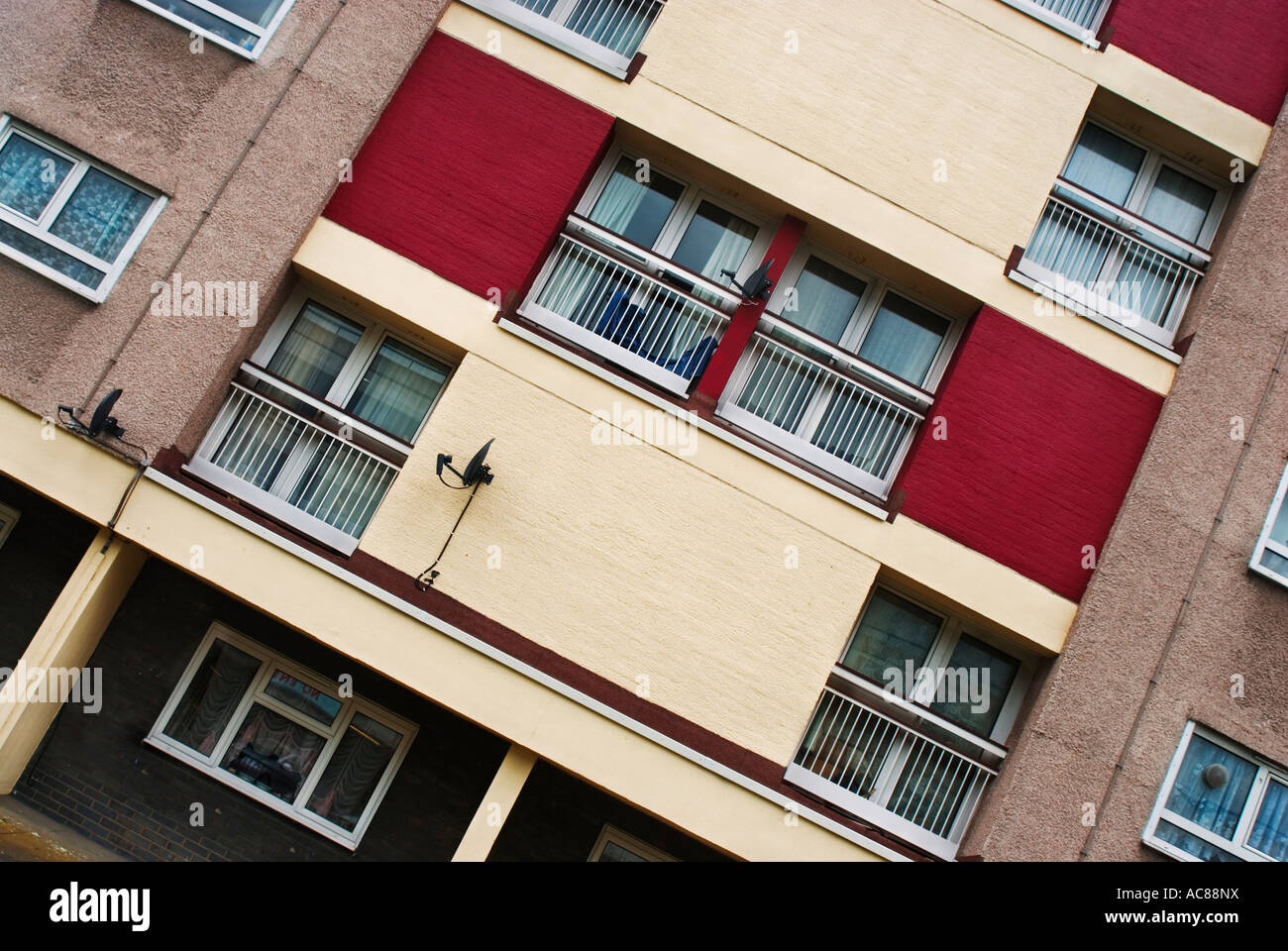 Block flat hi-res stock photography and images - Alamy