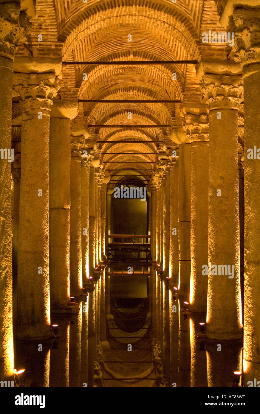 Basilica Cistern (Yerebatan Sarnici or Sunken Cistern) underground ...