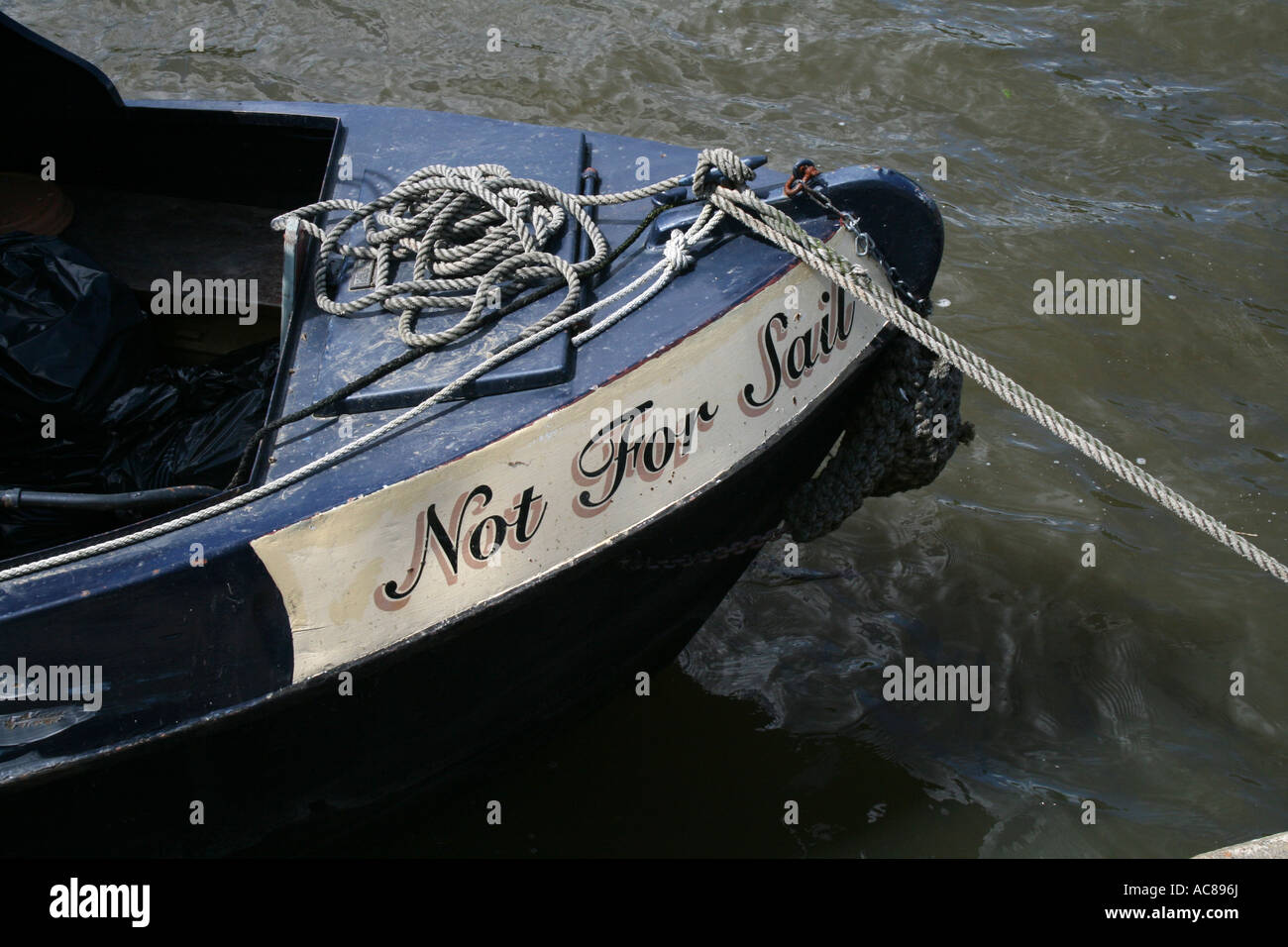 Unpowered boat hi-res stock photography and images - Alamy
