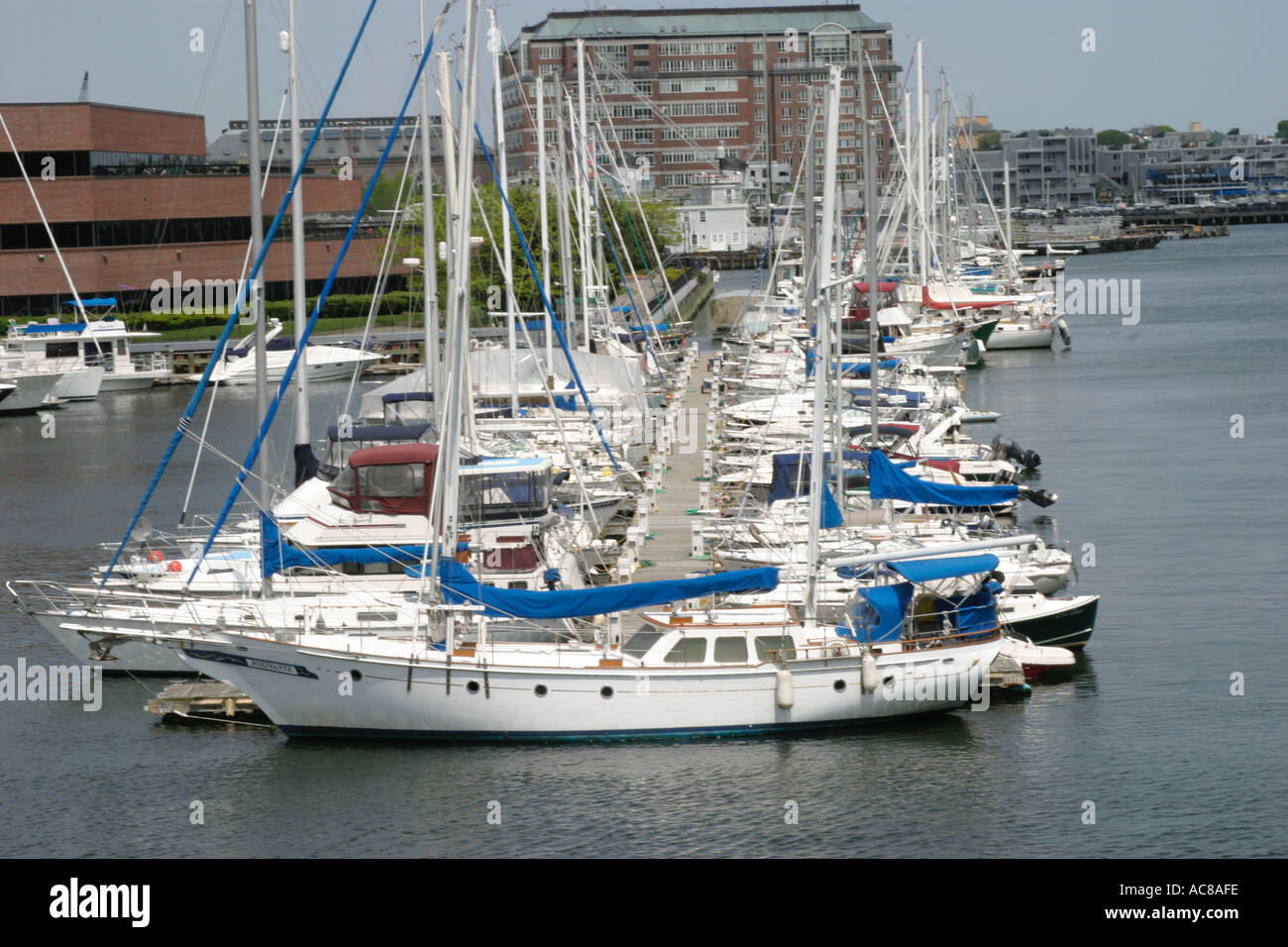 Boston waterfront docks hi-res stock photography and images - Alamy