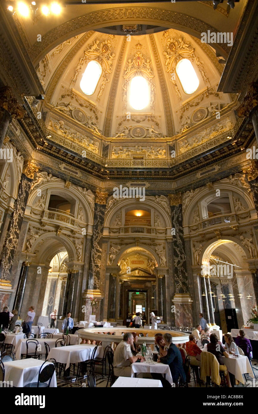 Vienna National History Museum Stock Photo - Alamy