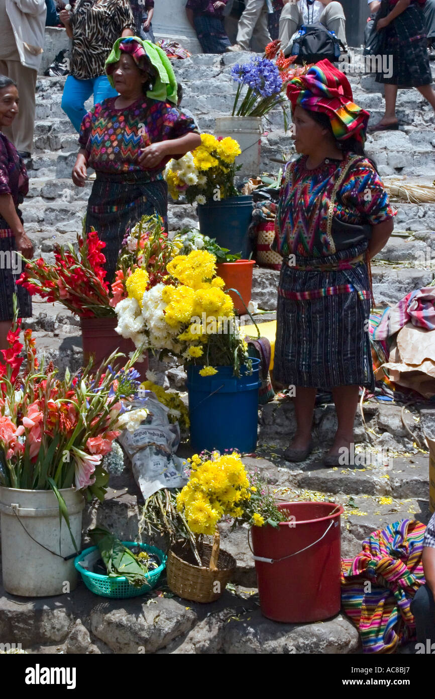 Chichicastenango market Guatemala Stock Photo - Alamy