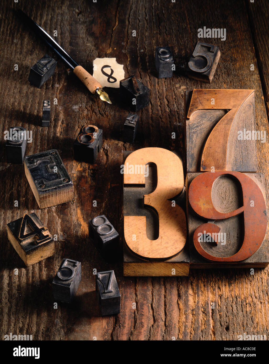 Reversed letters hi-res stock photography and images - Alamy