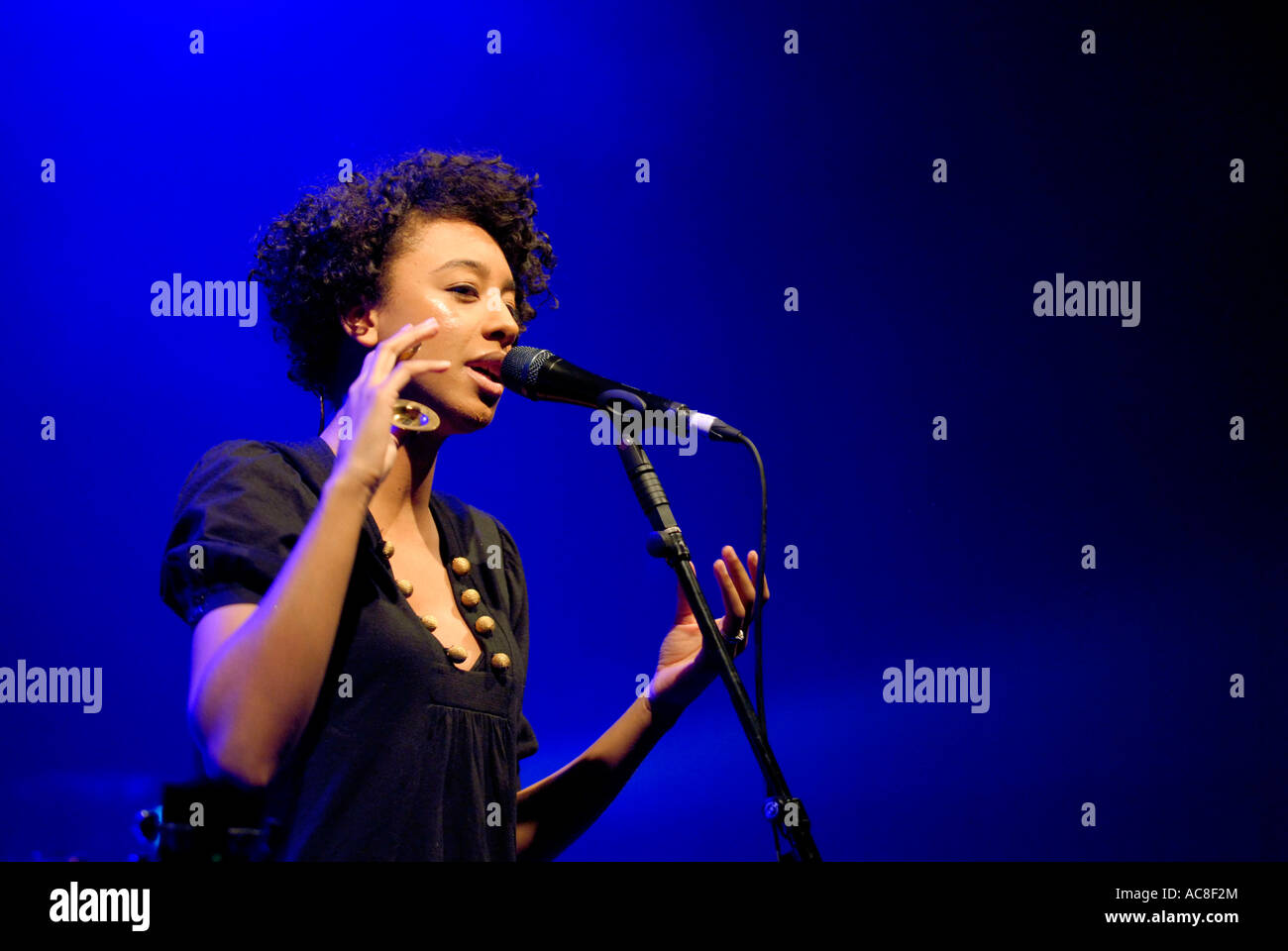 Corrine Bailey Rae in concert Stock Photo - Alamy