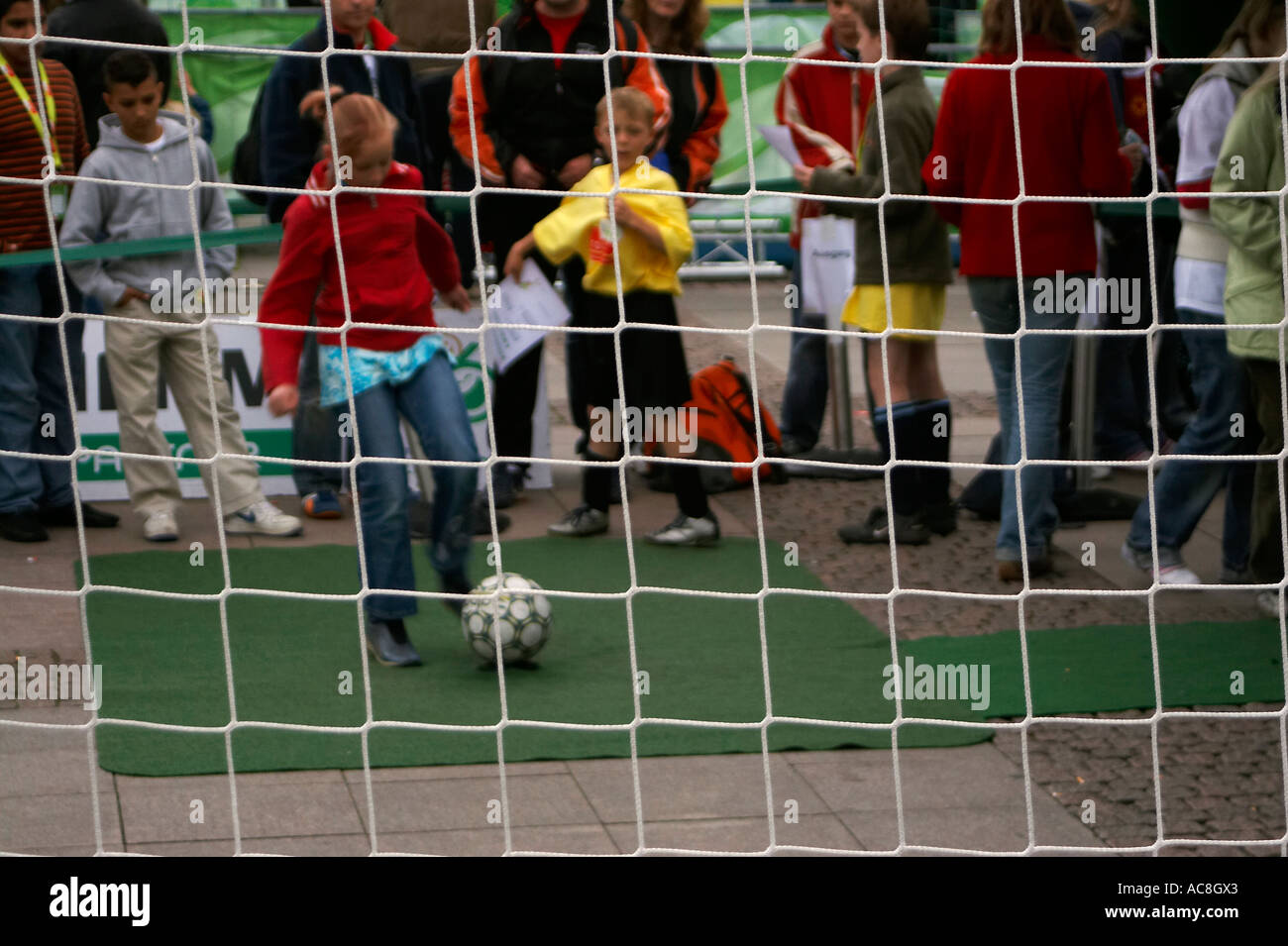 Small goals children hi-res stock photography and images - Alamy