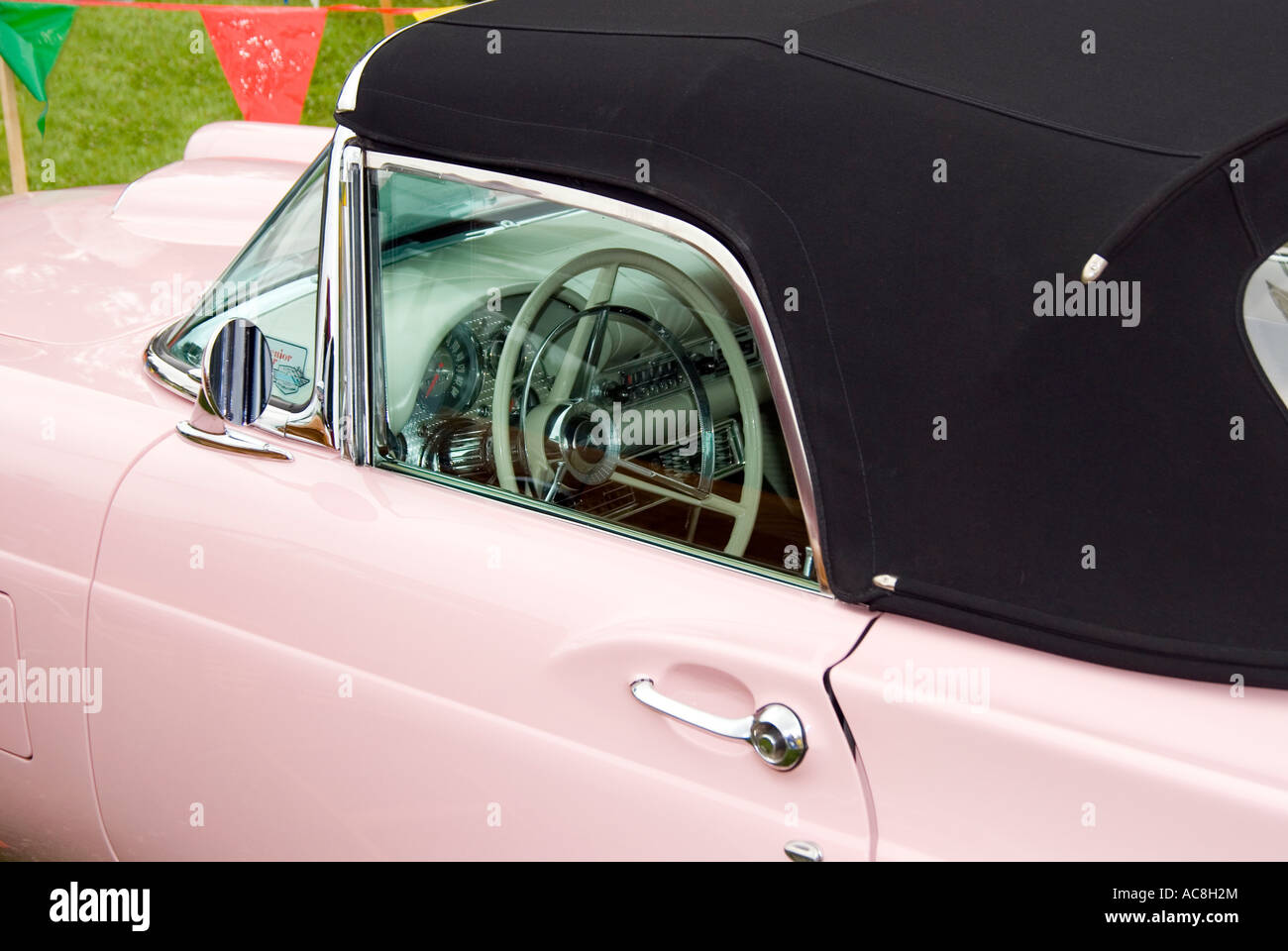 1957 ford thunderbird convertible hi-res stock photography and images ...