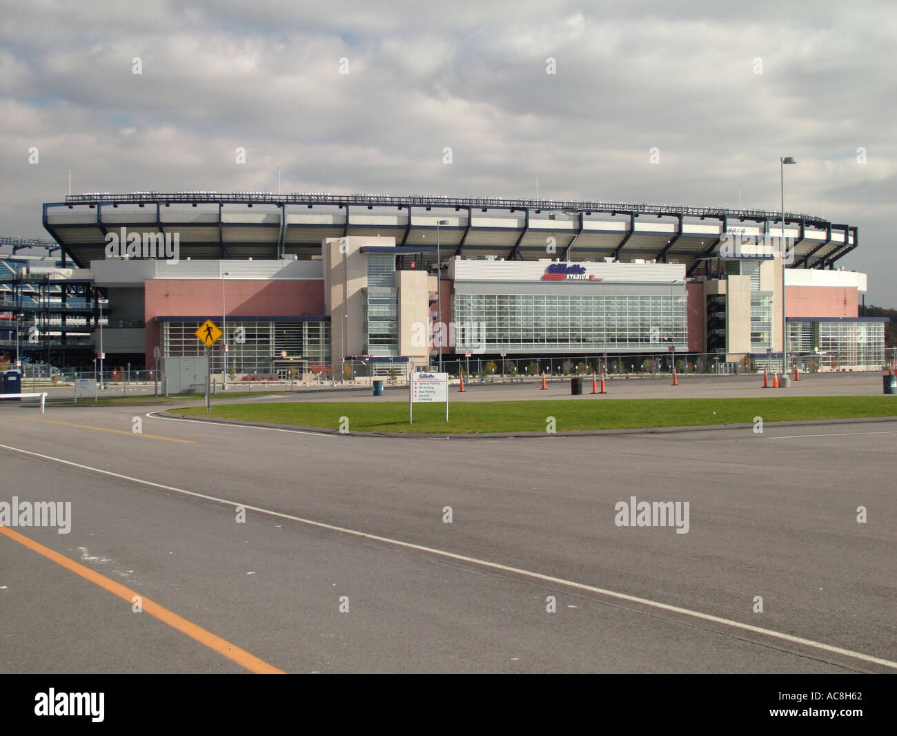 Foxboro stadium hi-res stock photography and images - Alamy