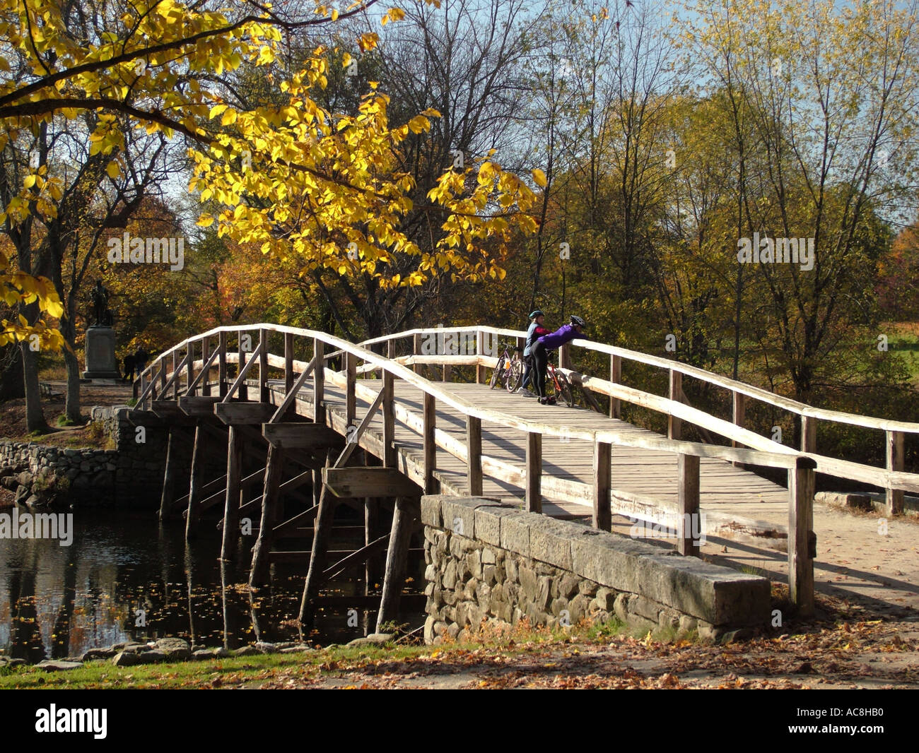 Battle of lexington and concord bridge hi-res stock photography and ...