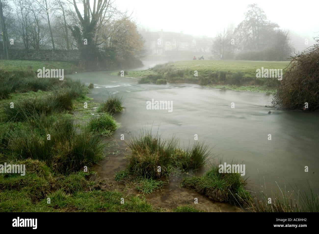 Malmesbury wiltshire river avon hi-res stock photography and images - Alamy