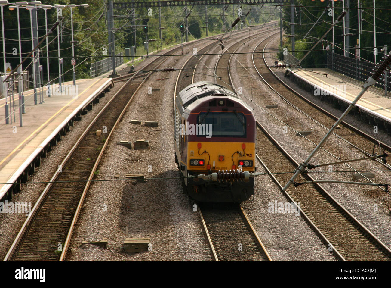 Class 67 Diesel Locomotive passes through Huntingdon Station Stock ...