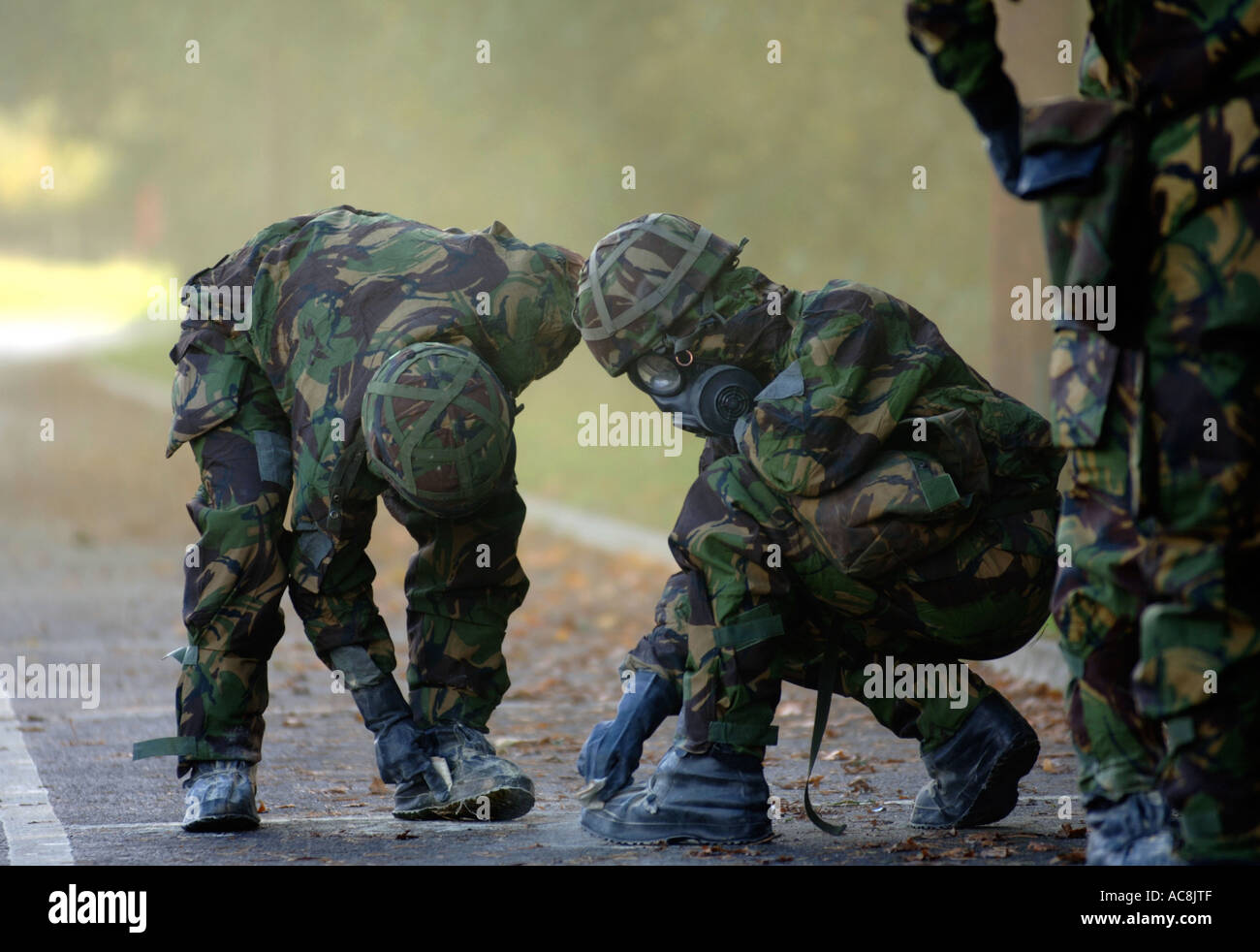 British armed forces gas mask hi-res stock photography and images - Alamy