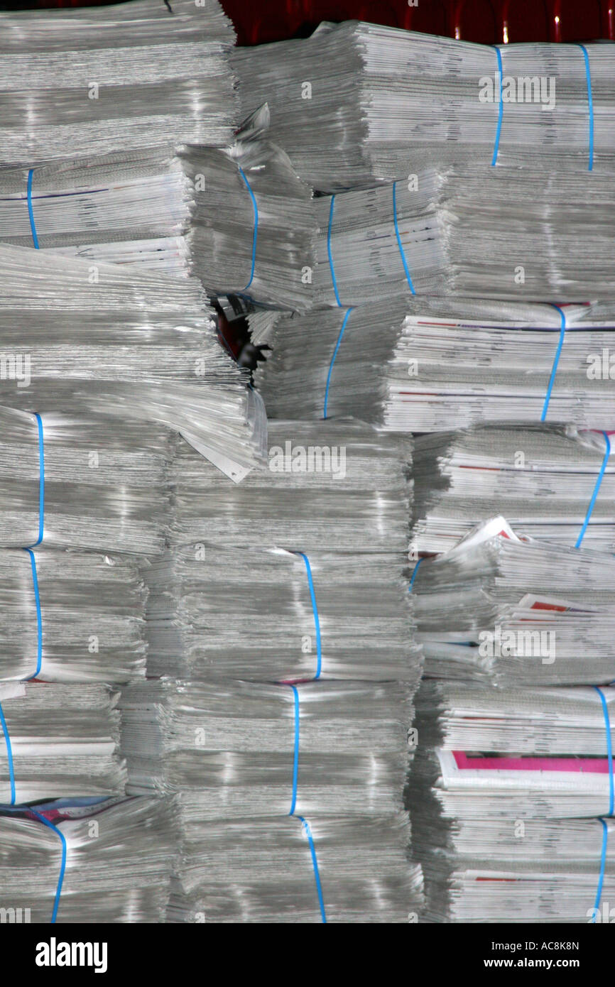 Newspaper piles hi-res stock photography and images - Alamy