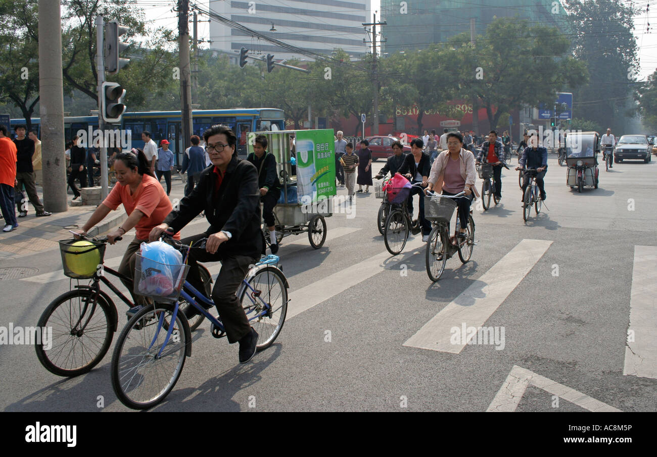 Cyclists in beijing hi-res stock photography and images - Alamy