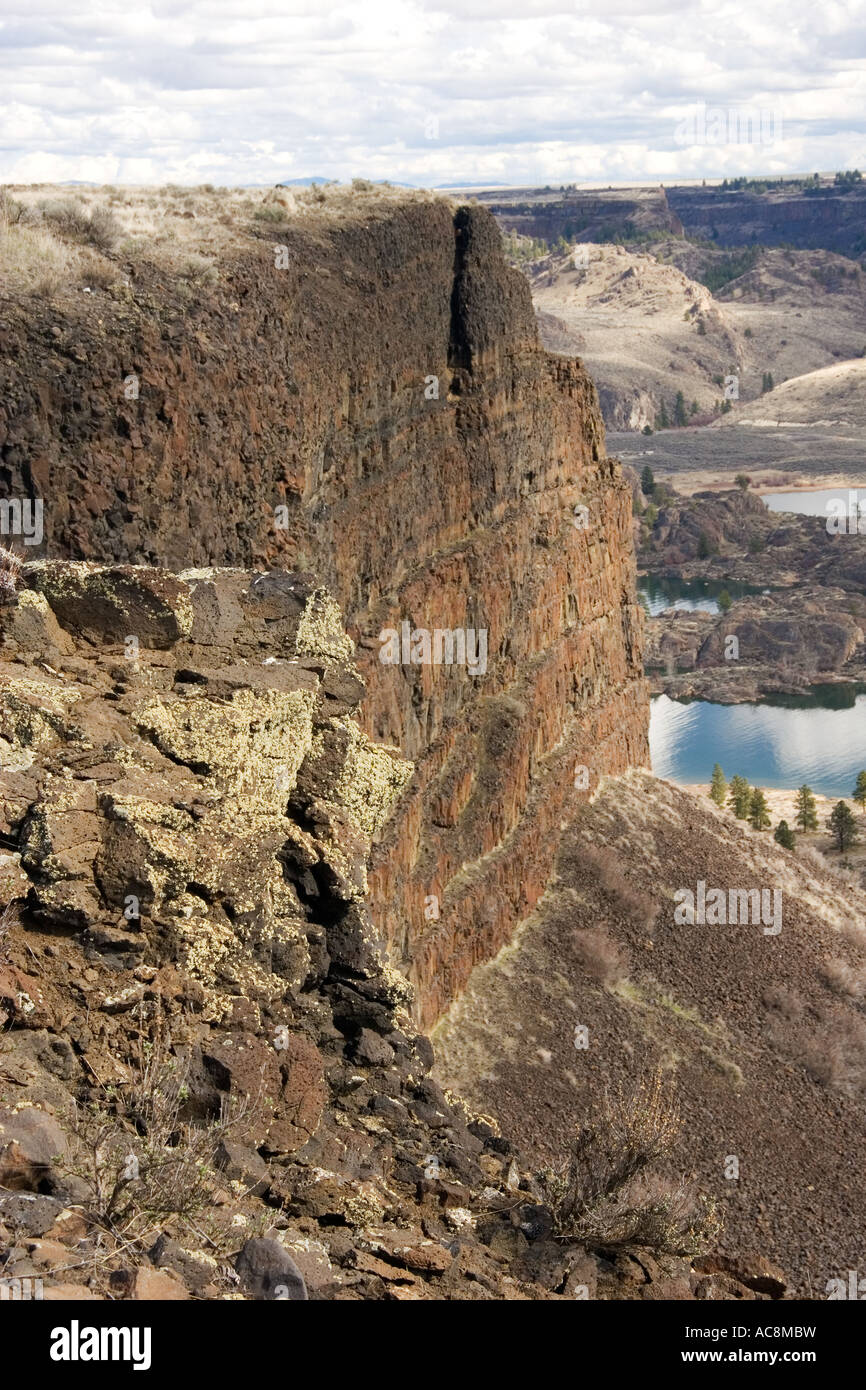 Cliffs of Steamboat Rock Steamboat Rock State Park Washington Stock ...