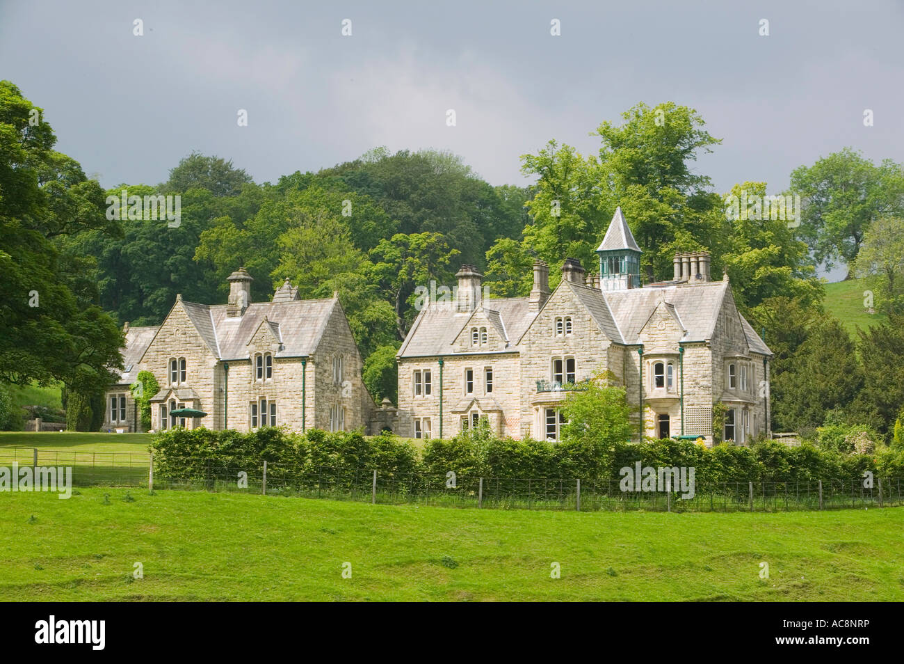 Dunnow hall hi-res stock photography and images - Alamy