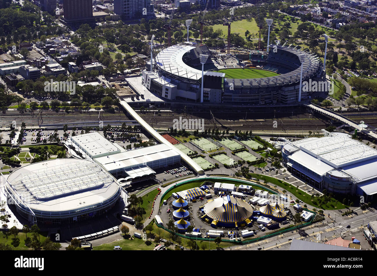 Rod laver arena construction hi-res stock photography and images - Alamy