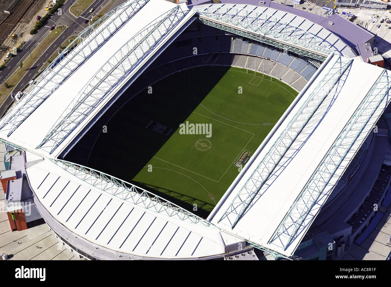 Sports stadiums with weatherproof roof hi-res stock photography and ...