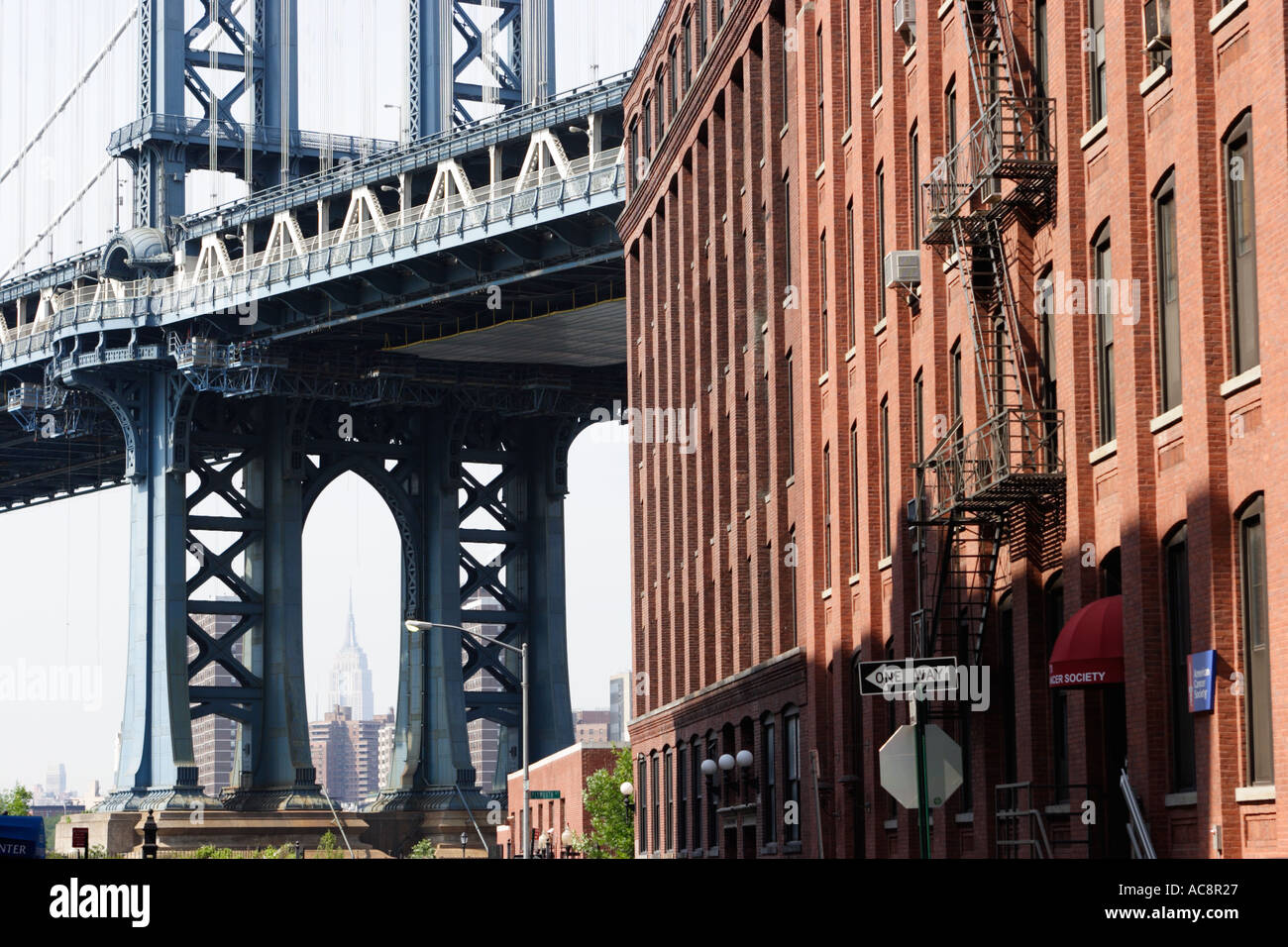 Dumbo neighborhood neighbourhood brooklyn new york hi-res stock ...